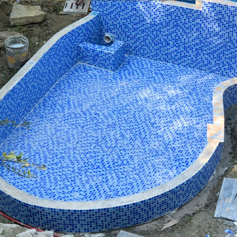 Custom glass pool tiles for an elegant and timeless appeal